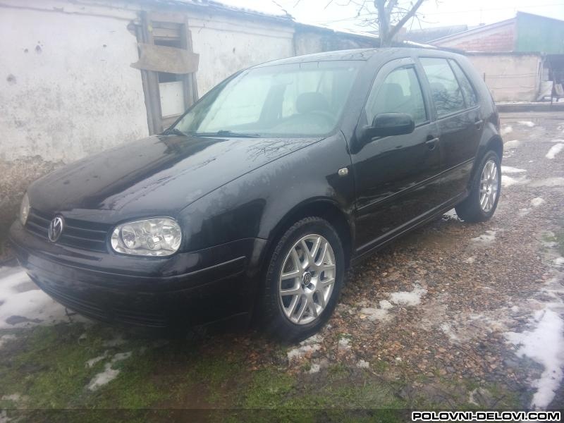 Volkswagen Golf 4 Kompletan Auto U Delovima