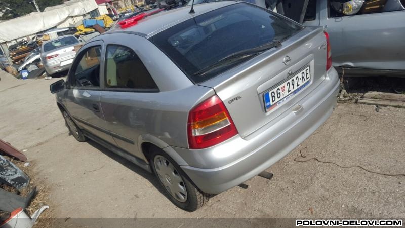 Opel Astra Stakla