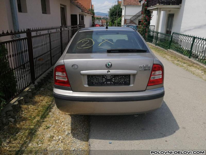 Skoda Octavia 1.6 Kompletan Auto U Delovima