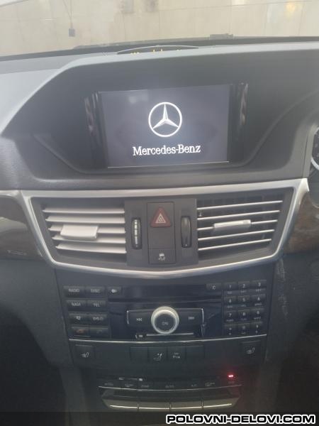 Mercedes E Velika Multimedia Audio