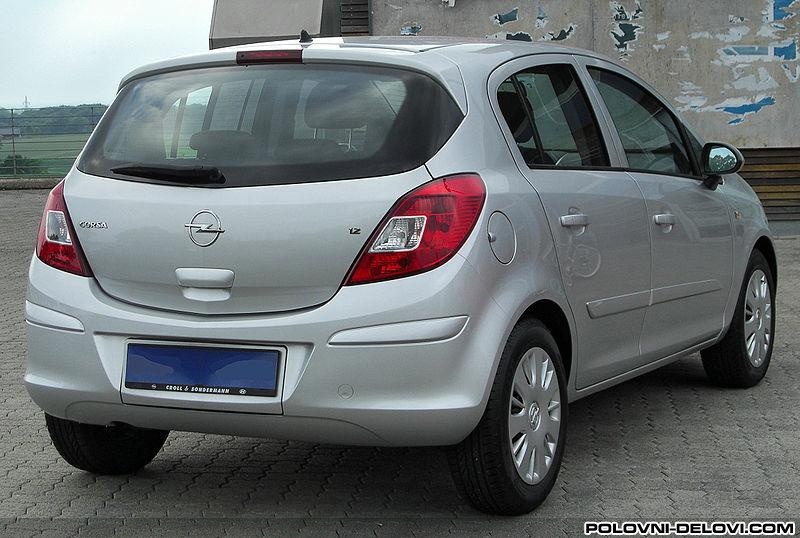 Opel Corsa Gepek Vrata Karoserija