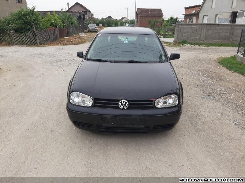 Volkswagen Golf 4 Kompletan Auto U Delovima