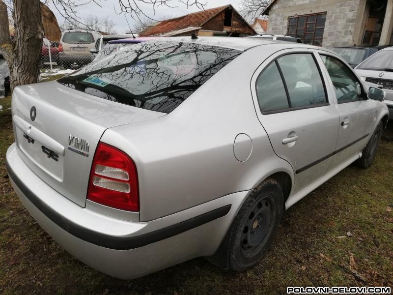 Skoda Octavia 1.6 Kompletan Auto U Delovima