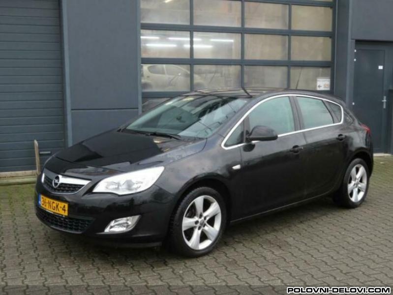 Opel Astra J 1.7cdti Kompletan Auto U Delovima