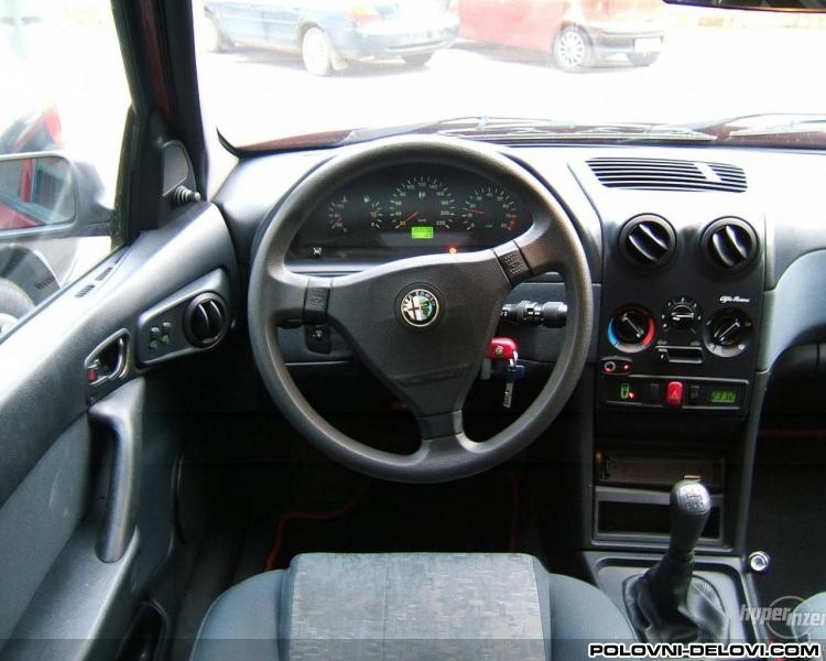 Alfa Romeo 146 Jtd Enterijer