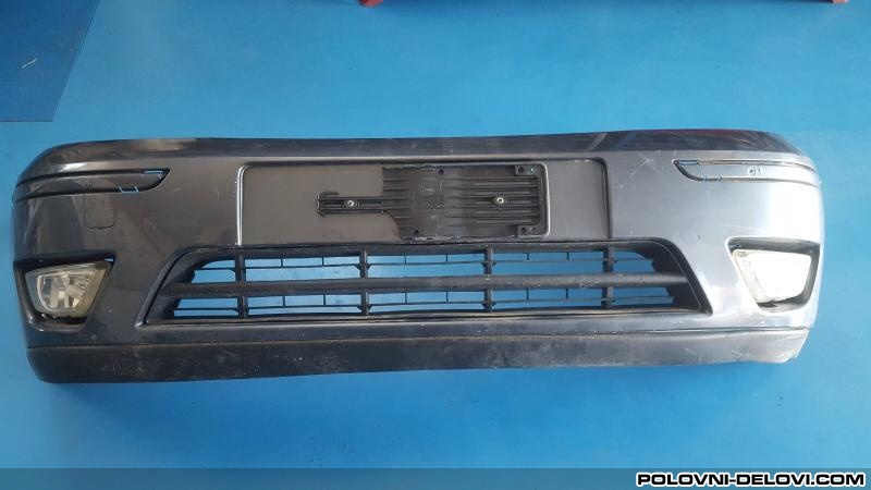 Ford Focus Branik Fokus 1 Kompletan Auto U Delovima