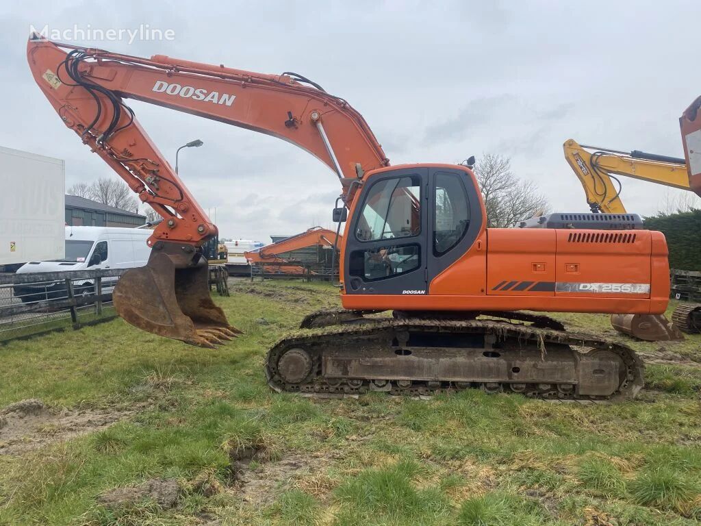 Doosan DX255LC-5 11079 HOURS bager guseničar