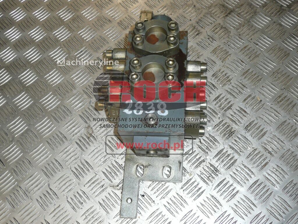 PRODUCENT NIEZNANY SU6-230801 1379025039 hidraulični razvodnik za Liebherr R924 bagera