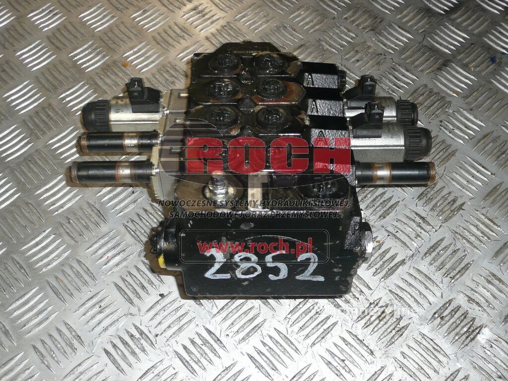 Rexroth 5 SEKCYJNY + 1937001387 127 0528114669 hidraulični razvodnik za bagera