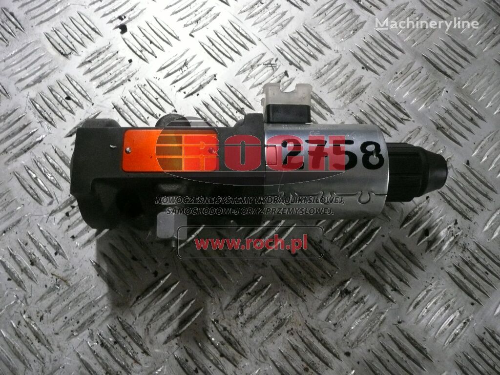 Parker RPE4-102R21/02400E1N2TZ P MAX 320 BAR 17234600 + 16196100 137877 hidraulični razvodnik za bagera