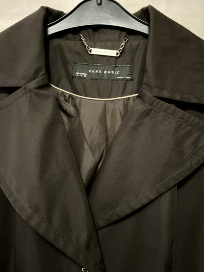 Crni mantil Zara M