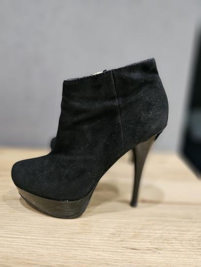 Steve Madden booties