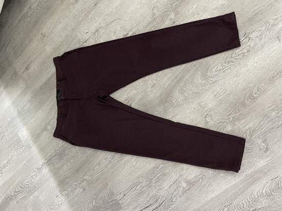 Zara bordo muške pantalone