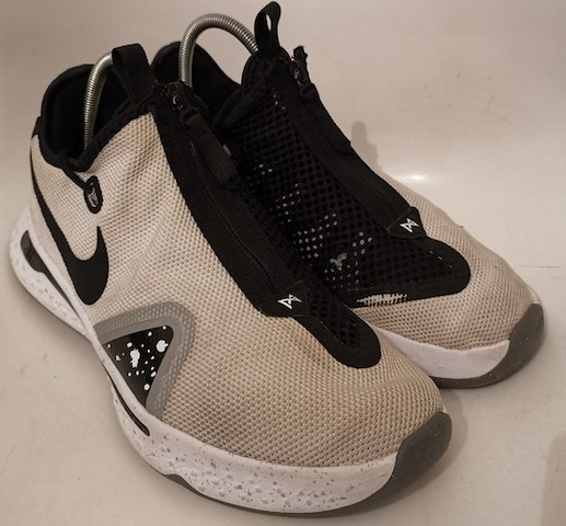 Nike Pg 4 Oreo velicina 43 ali realno 42