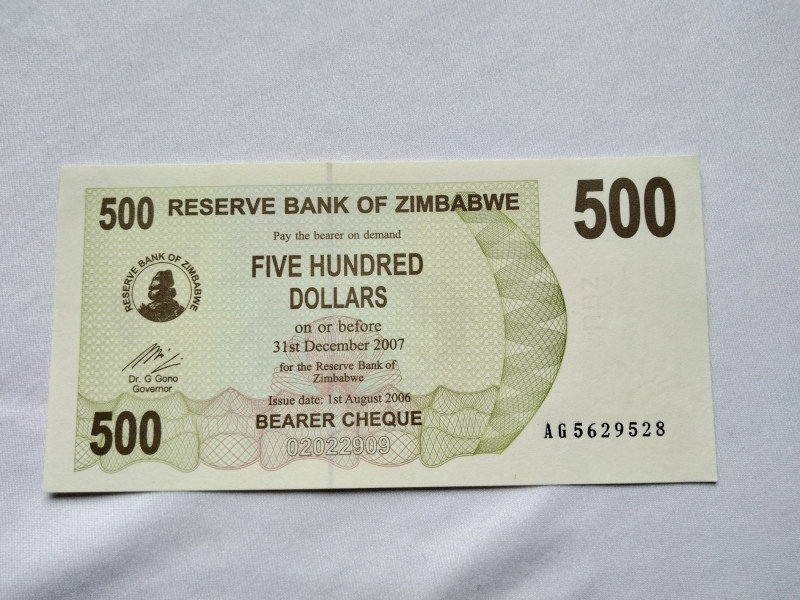 Zimbabve 500 dolara,2007 god.aUNC