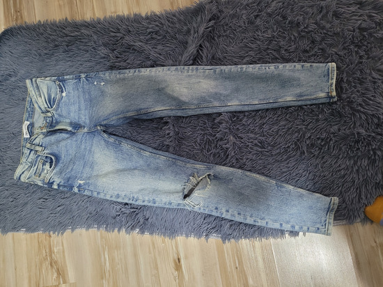 Zara farmerice xs