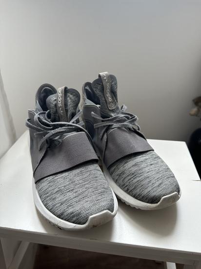 Adidas Tubular