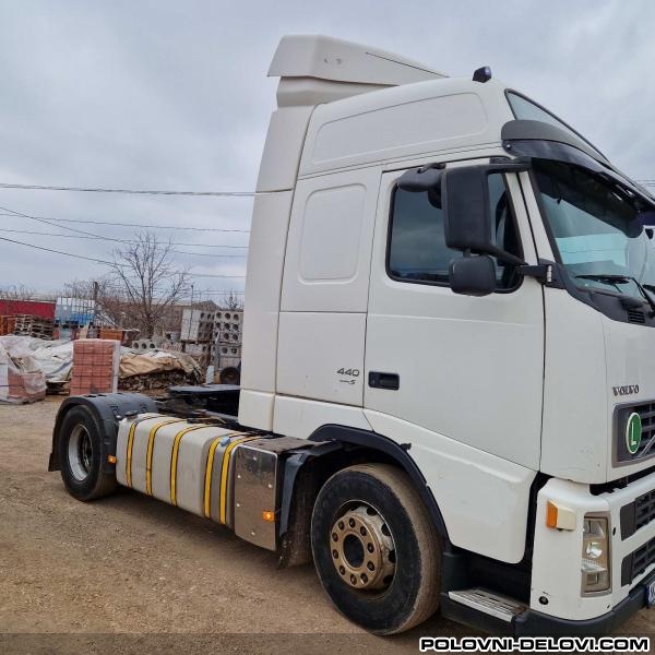 Volvo fh euro5 delovi Kompletan Auto U Delovima