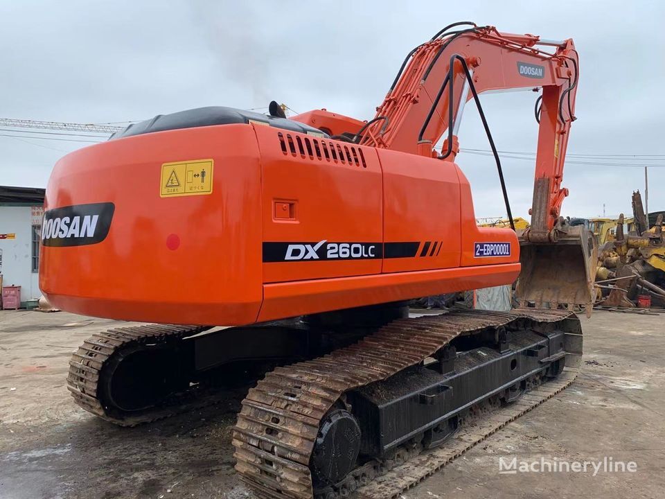 Doosan DX260LC bager guseničar