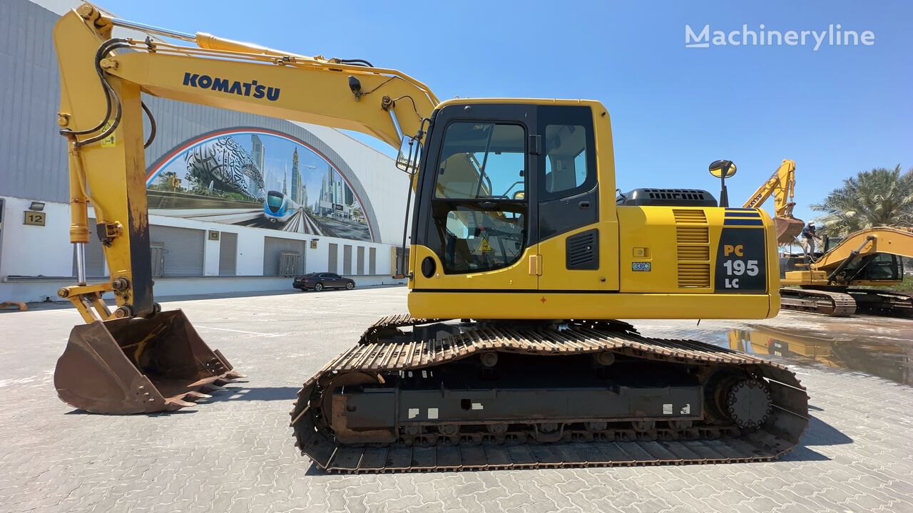 Novi Komatsu PC195 bager guseničar