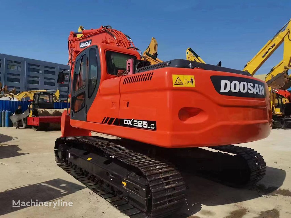 Doosan DX225LC DX300LC DX215LC-9 bager guseničar