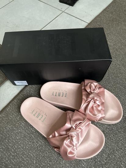 PUMA FENTY ROZE -ORIGINAL