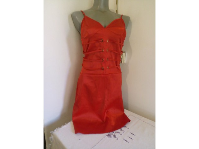 Auris crvena haljina M