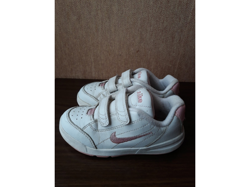 PATIKE "NIKE" br. 26/16cm.