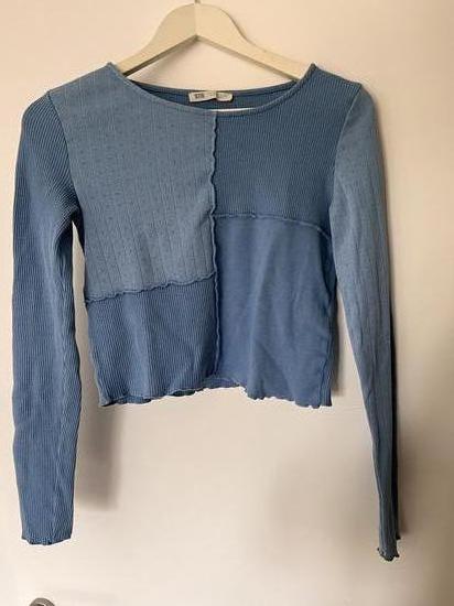 Pull and Bear plava majica