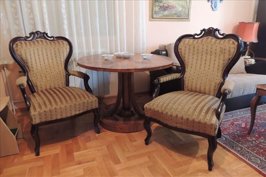 Fotelje u Paru-19 vek-Austrougarska