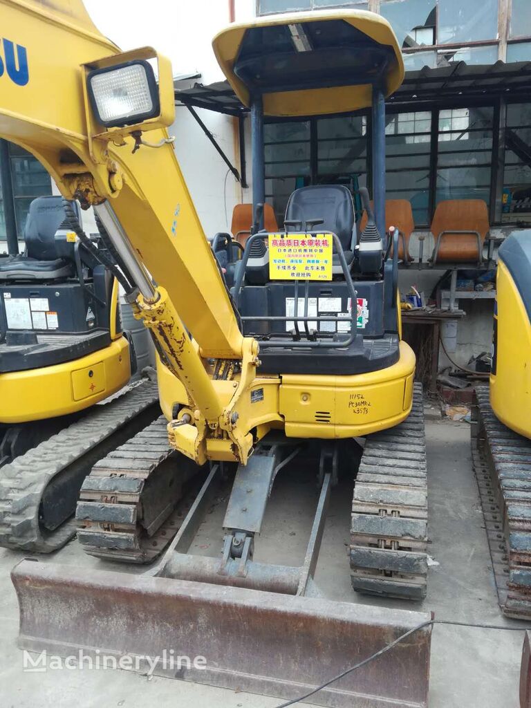 Komatsu PC30 bager guseničar