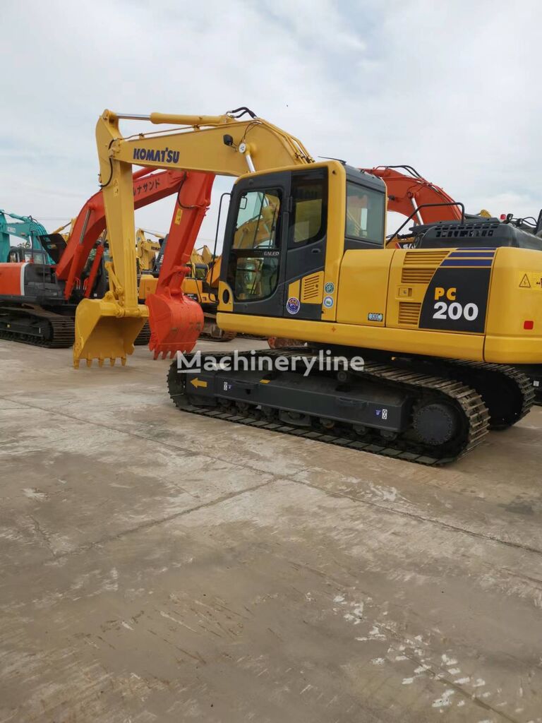 Komatsu PC200 bager guseničar