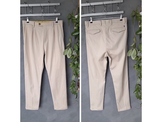 CLOSED muske pantalone 32