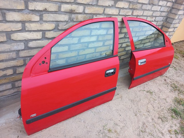 Opel astra G vrata headzbeg z547