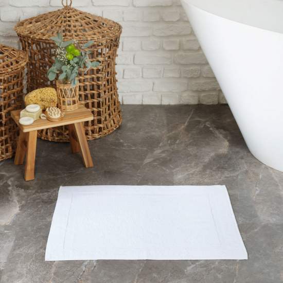 Timeless Maren White Foot Towel 45 cm x 70 cm