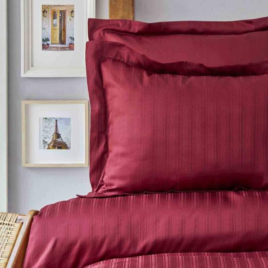 Karaca Home Mag Charm Bold Claret Red 100% Cotton Satin Pillowcase 50x70 cm