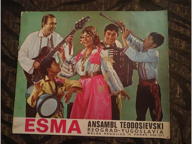 Esma Redžepova i ansambl Teodosievski - Esma show
