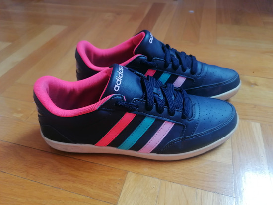 ADIDAS patike