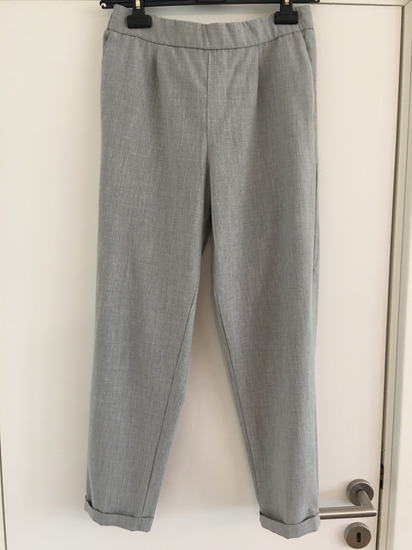 Pull & Bear sive pantalone