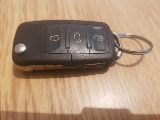 Auto kljuc za Volkswagen,sa kucistem i elektronikom