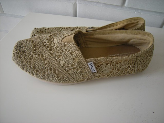 TOMS  espadrile