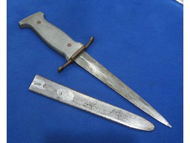 GERMAN WWI WWII FIGHTING TRENCH KNIFE 1