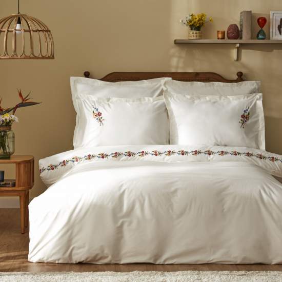 Karaca Home Blance 100% Cotton Double Embroidered Duvet Cover Set White