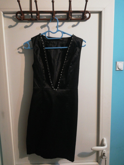 Crna satenska svecana haljina