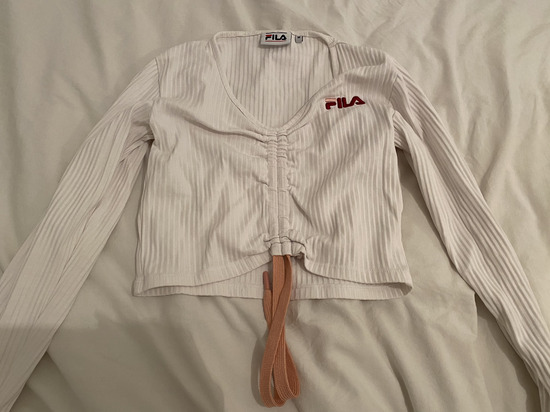 Fila crop majica dugih rukava NOVA