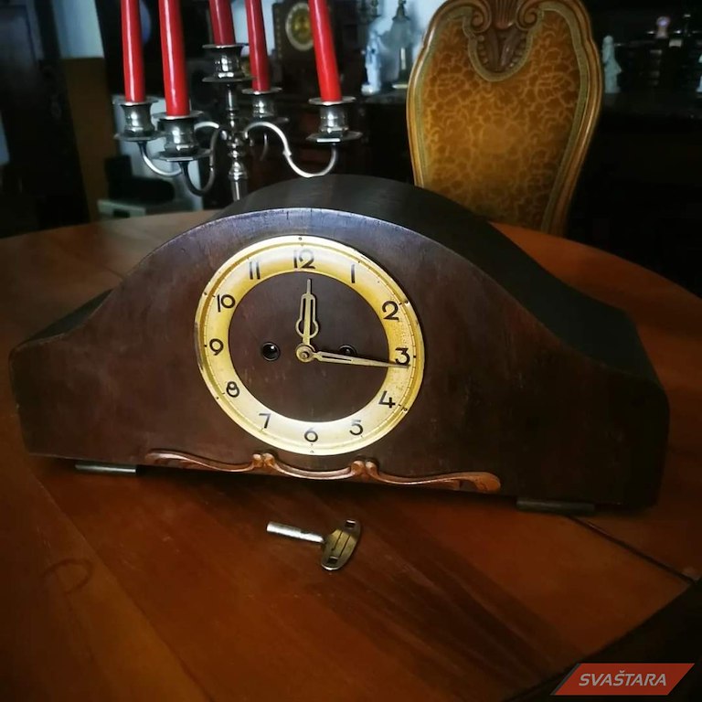 Antikvarni kaminski sat