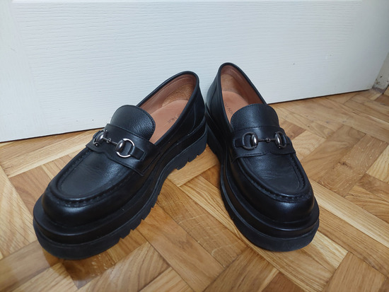 Avangardia Concept Store, kozne loafer cipele