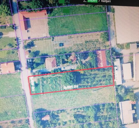 Prodajem 14,74 ari građevinskog zemljišta u Surčinu