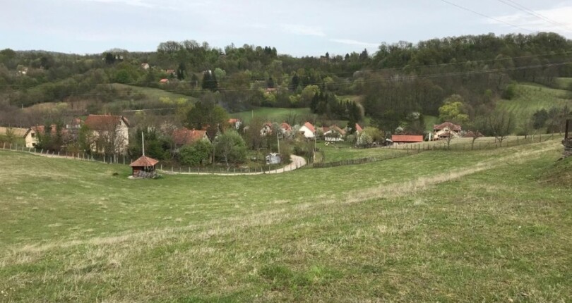 Plac+struja+voda ukupne povrsine 1.6ha