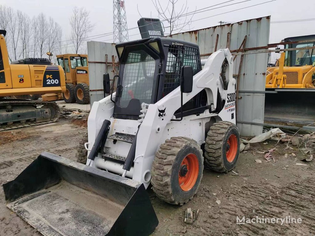 Bobcat S300 mini utovarivač